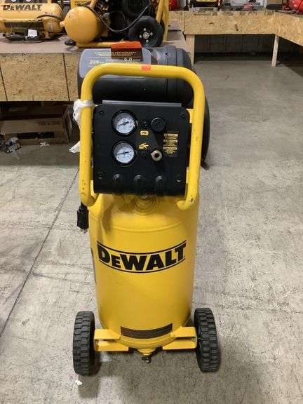 Dewalt 15 gal compressor - Metzger Property Services LLC