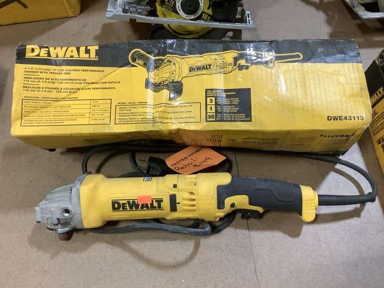 Dewalt 4-1/2 in/5 in. High-performance grinder with trigger grip ...