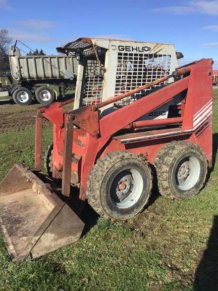 Gehl 4510 Honda gx660 gas engine skidloader, hrs 4,742 - Metzger ...