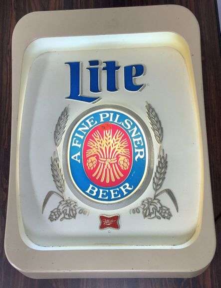 Miller Lite Lighted Plastic Sign, 13.5 X 18.5 - Metzger Property ...