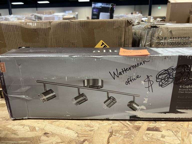 Allen and Roth 4 light vanity bar-no hardware - Metzger Property ...