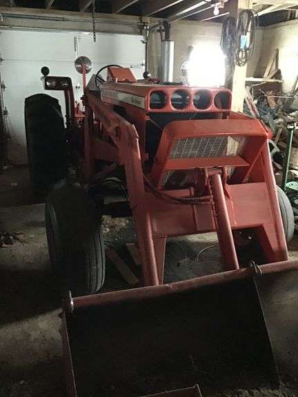 Allis-Chalmers 170 gas with loader, spin out wheels 3000 hours ...