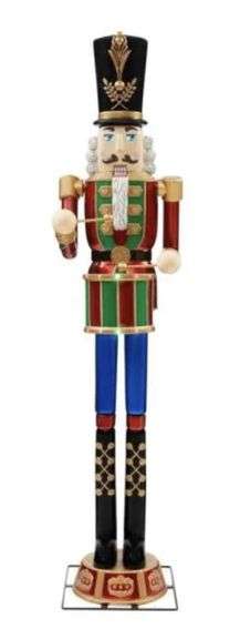 8 ft. Giant-sized nutcracker with LifeEyes LCD Eyes - Metzger Property ...