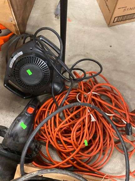 Black & Decker Weed eater, Hedge Trimmer, Extension Cord - Metzger ...