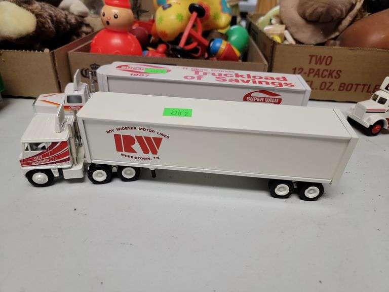 2 Die-cast semis - Roy Widener Motor Lines & 1987 Super Valu - Metzger ...