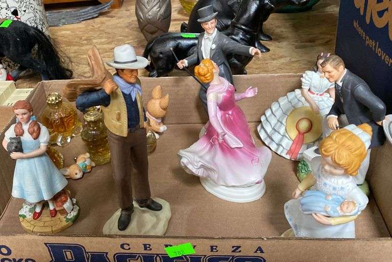 Avon figurines John Wayne, Clark Gable, Rhett Butler, and perfume ...