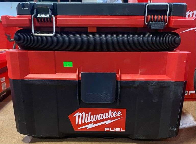Milwaukee M18 Model:0970-20 Packout 2.5Gal Wet/Dry Vacuum, tool only ...