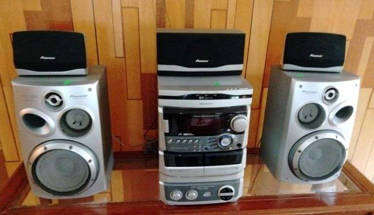 Pioneer Stereo system - Metzger Property Services LLC
