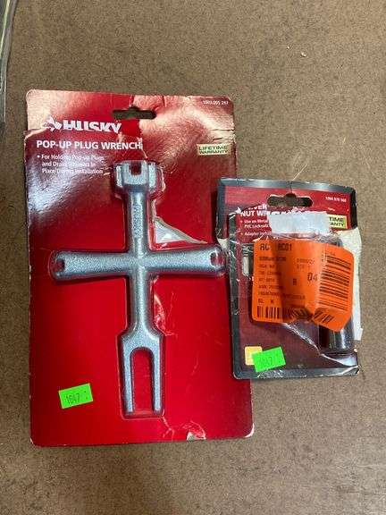 Assorted husky tools - Metzger Property Services LLC