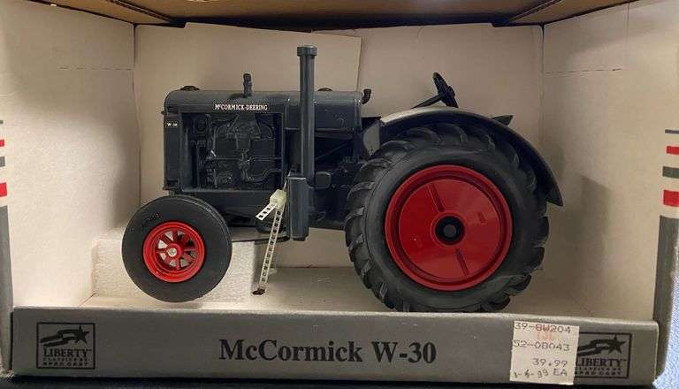 McCormick W-30 Tractor 1/16 Scale Quality Die-Cast - Metzger Property ...