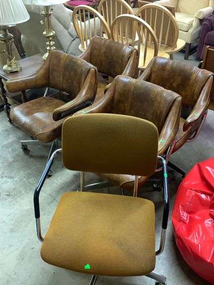 5 Rollie Chairs - Metzger Property Services LLC