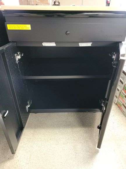 Husky 28" 1-drawer 2-door Base Cabinet, 2 keys, 28"W x 33"H x 21.5"D ...