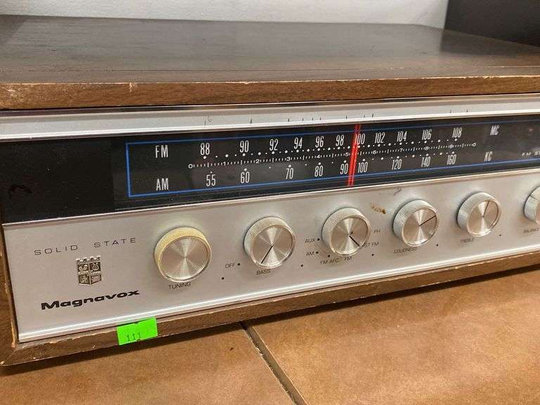 Magnavox Solid State FM Stereo - Metzger Property Services LLC
