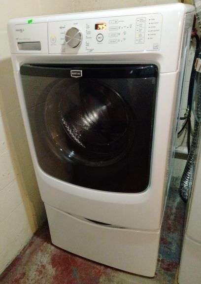 Maytag front load washer- 2014- WORKS - Metzger Property Services LLC