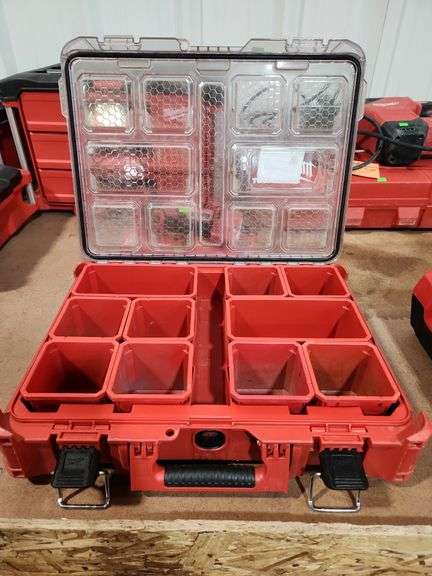 Milwaukee PACKOUT 11-Compartment Impact Resistant Portable Small Parts ...