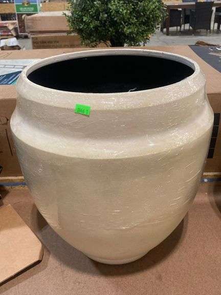 Durable 14” Flower Pot - Metzger Property Services LLC