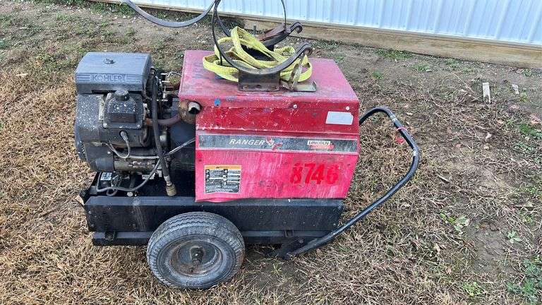 Lincoln Generator/welder, propane, model Ranger 8, 3017hrs. Runs and ...