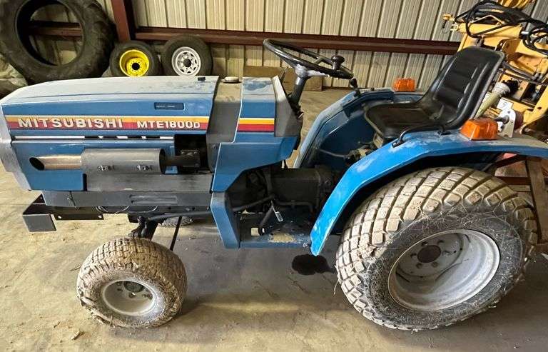 Mitsubishi Compact diesel tractor 2WD w/ 3 point hitch, 942 hours, runs ...