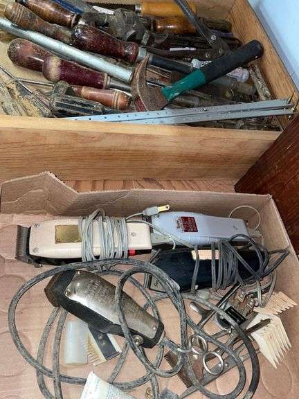 Electric clipper assortment, tool assortment - Metzger Property ...