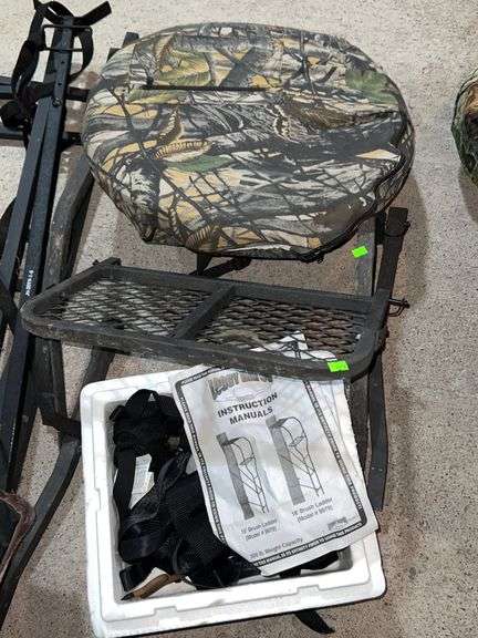 Big Dog Tree Stand with Cushions and Loggy Bayou Tree Stand - Metzger ...