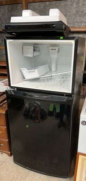Maytag refrigerator freezer - Metzger Property Services LLC