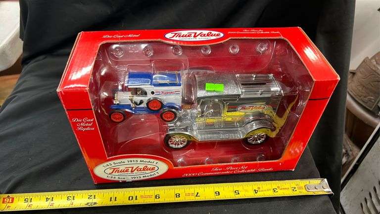 1913 Model T, 1/25 scale 1913 model T, 2000 Commemorative collectible ...