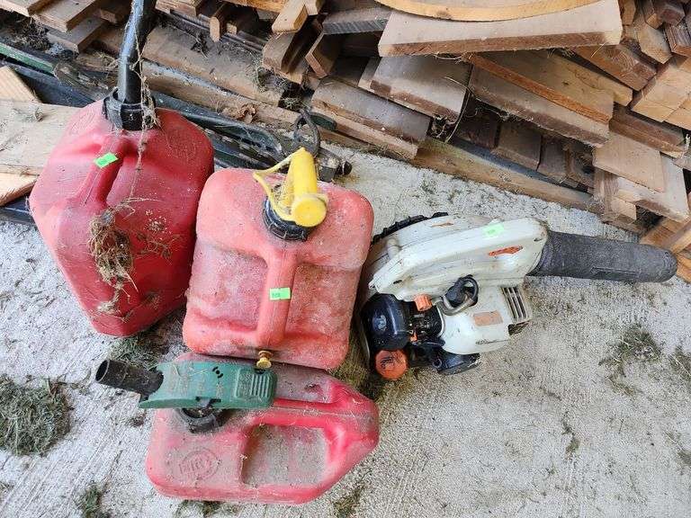 Gas containers and Echo blower - Metzger Property Services LLC