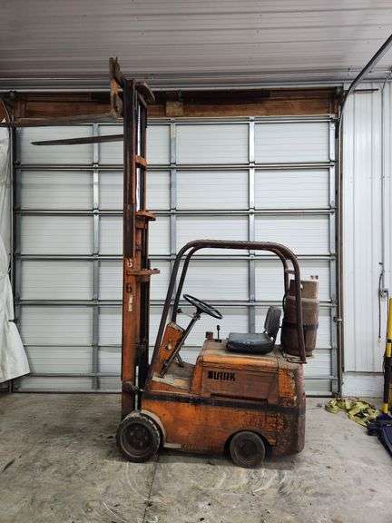 Clark CF25 Forklift, LP Gas, 2500 lbs, max lift, 154" max height, 48" L ...
