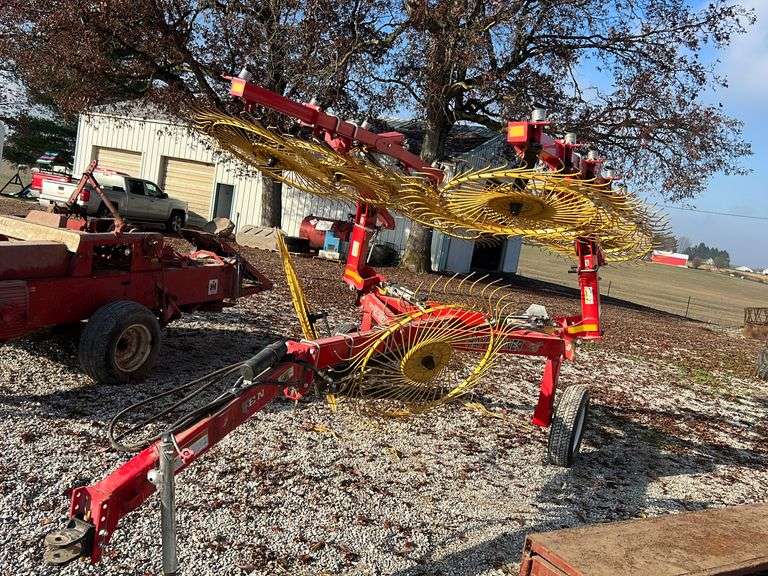 2018 Hay Runner RCR812 , Hydraulic fold 10 wheel hay rake , ser. #01206 ...