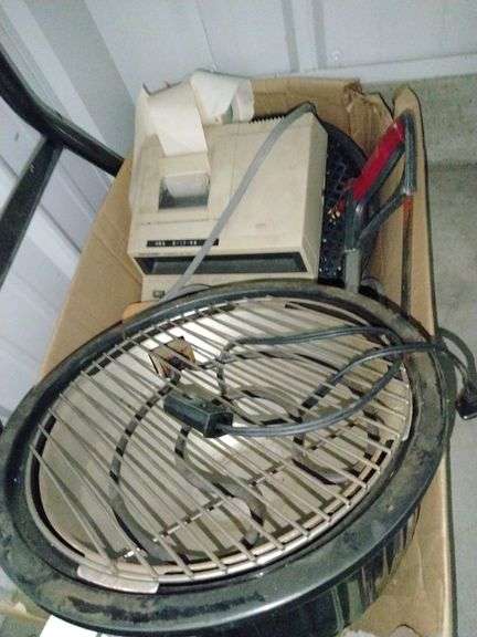 Toaster oven, indoor grill, calculator - Metzger Property Services LLC