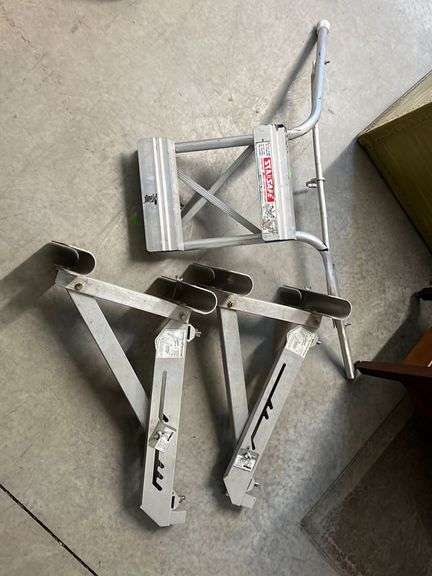 Stay Safe Stand-Off Safety Ladder Stabilizer, (2) Werner Ladder jacks ...