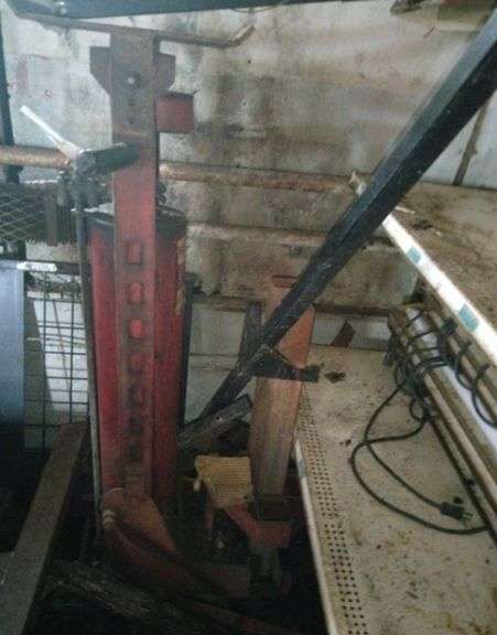 Bishman sav-t-lift 500lb air over hydraulic jack - Metzger Property ...