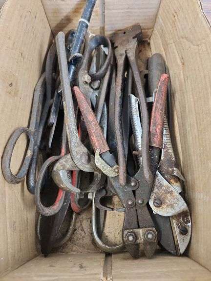 Hand tools, primitives, rocks, misc - Metzger Property Services LLC