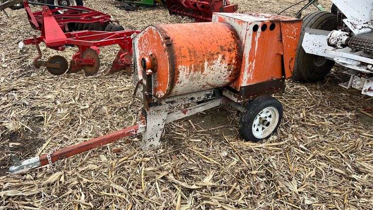 8HP Gas powered cement mixer, works - Metzger Property Services LLC