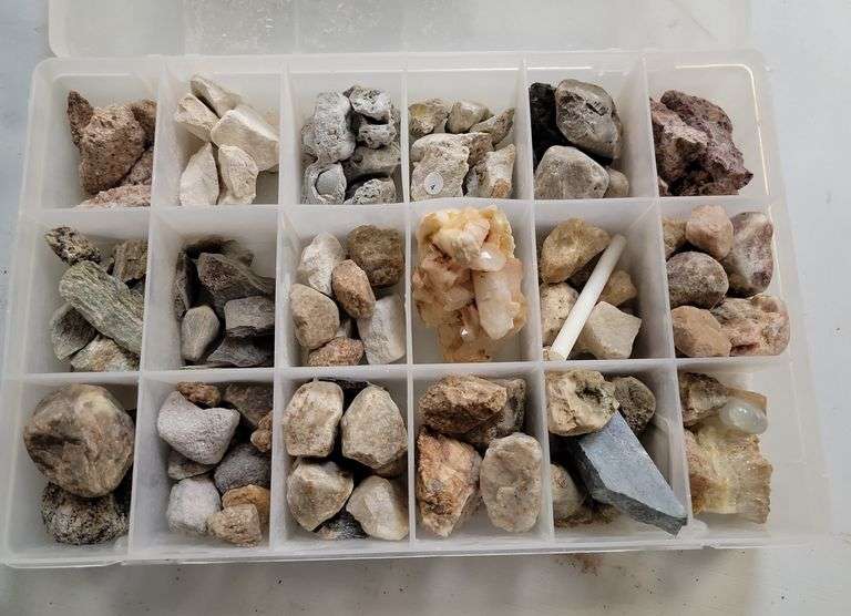Classic Rocks in Tote Organizer - Metzger Property Services LLC