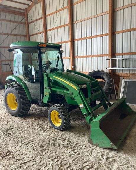 John Deere 3720 Compact Utility Tractor with JD 300CX Loader, Utility ...