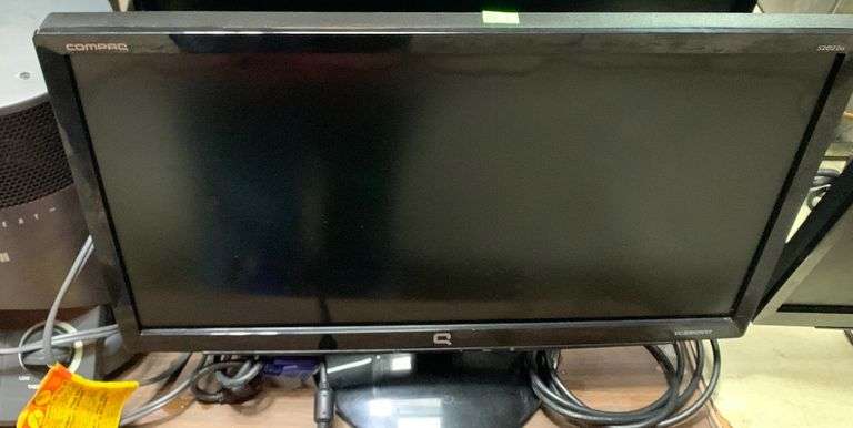 2 Compac Monitors 20” - Metzger Property Services LLC