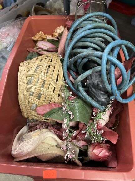 Home Decor, Assorted Tablecloths, Tupperware - Metzger Property ...