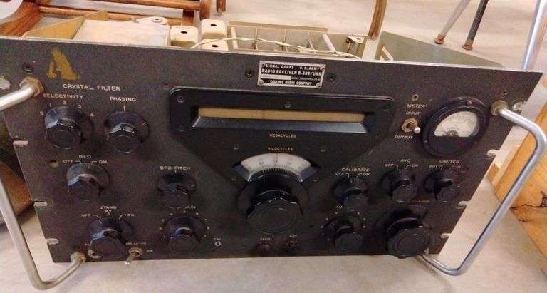 WW2 Collins military ham Radio receiver R-388 - Metzger Property ...