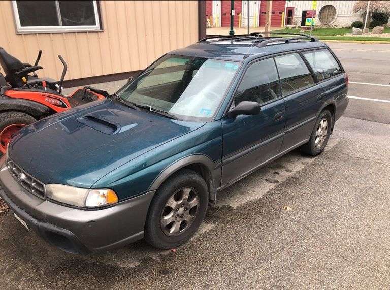 5.4.22 1998 SUBARU OUTBACK-PRIDE MOBILITY SCOOTER-RESTAURANT TABLE ...
