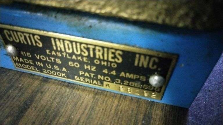 Curtis 2000k Key cutter - Metzger Property Services LLC