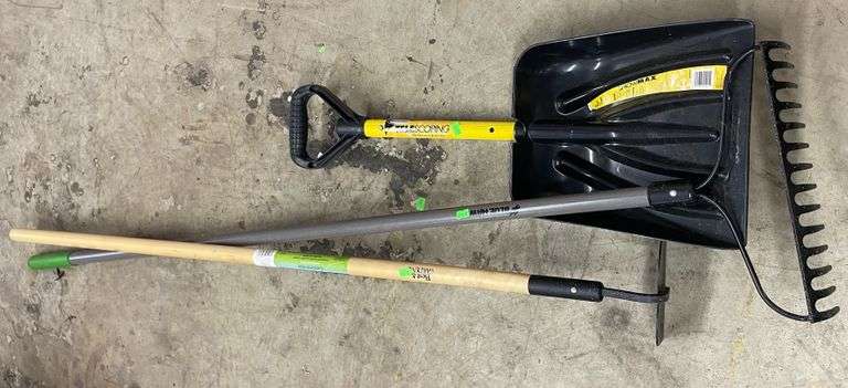 Telescoping snow shovel, garden hoe, blue hawk dirt rake - Metzger ...