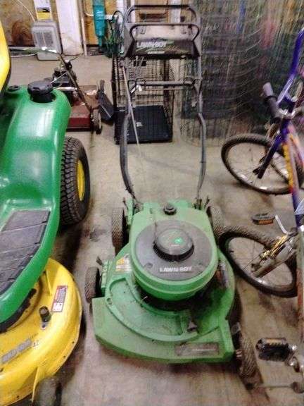 Lawn Boy Electric Start mower - Metzger Property Services LLC