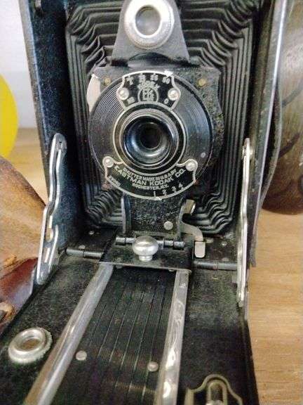 No 2 folding Hawkeye model b camera - Metzger Property Services LLC