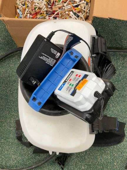 Hart 20v 4 gallon backpack sprayer with battery and charger - Metzger ...