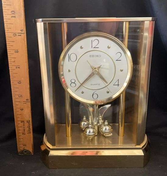 Seiko Anniversary Clock with Plaque on Top Renee R Neff Chairman Clock ...