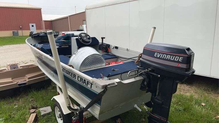1992 Smokercraft 142 Magnum Boat with ShoreLander Trailer, 30 HP ...