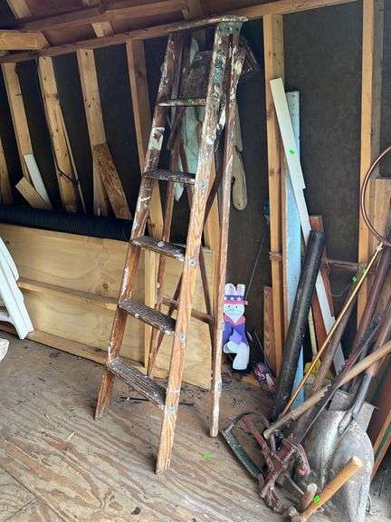 6 foot wood step ladder - Metzger Property Services LLC