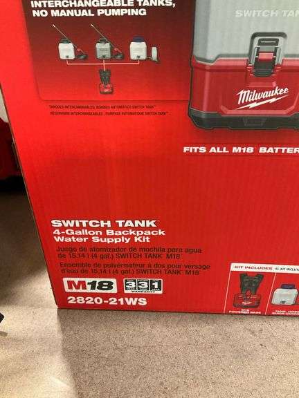 Milwaukee M18 SWITCH TANK 4-Gallon Backpack Water Supply Kit 2820-21WS ...