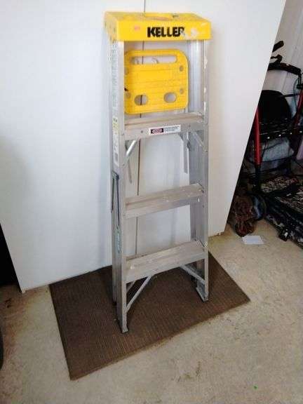 4ft aluminum ladder - Metzger Property Services LLC